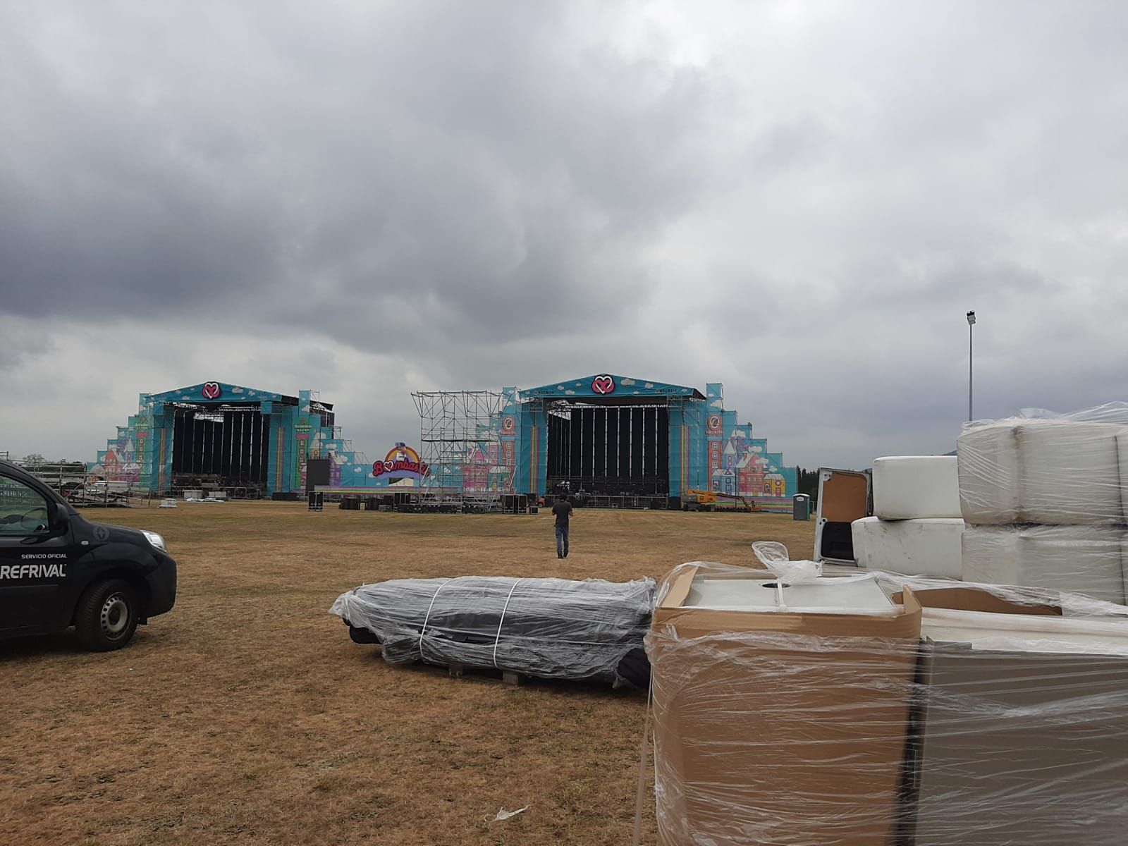 El Boombastic toma forma: así se ve La Morgal, una mini-ciudad para ...