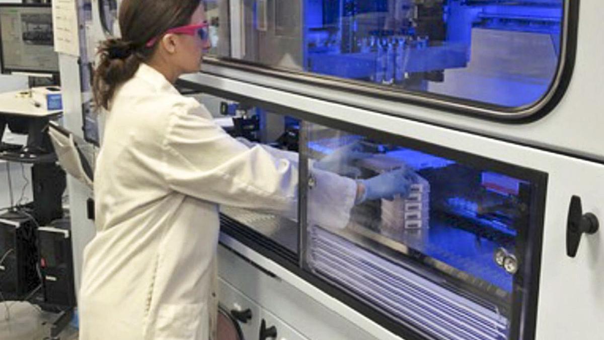 Pfizer y Moderna prueban sus vacunas contra la nueva cepa del ...