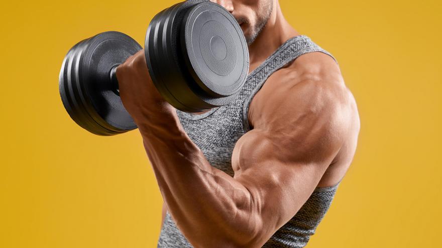 Brazo de Popeye: Qué es y porque tener una bola en el brazo puede ser ...