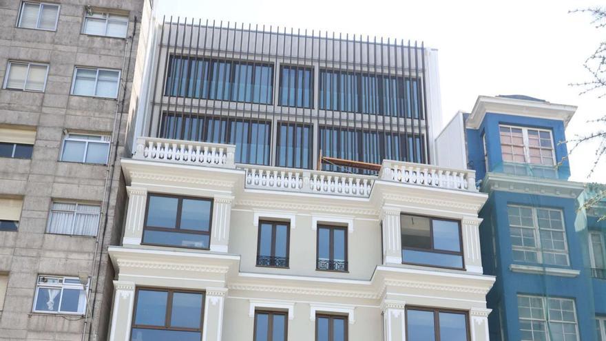 Kiera force desnuda very friendly and excited, and a small