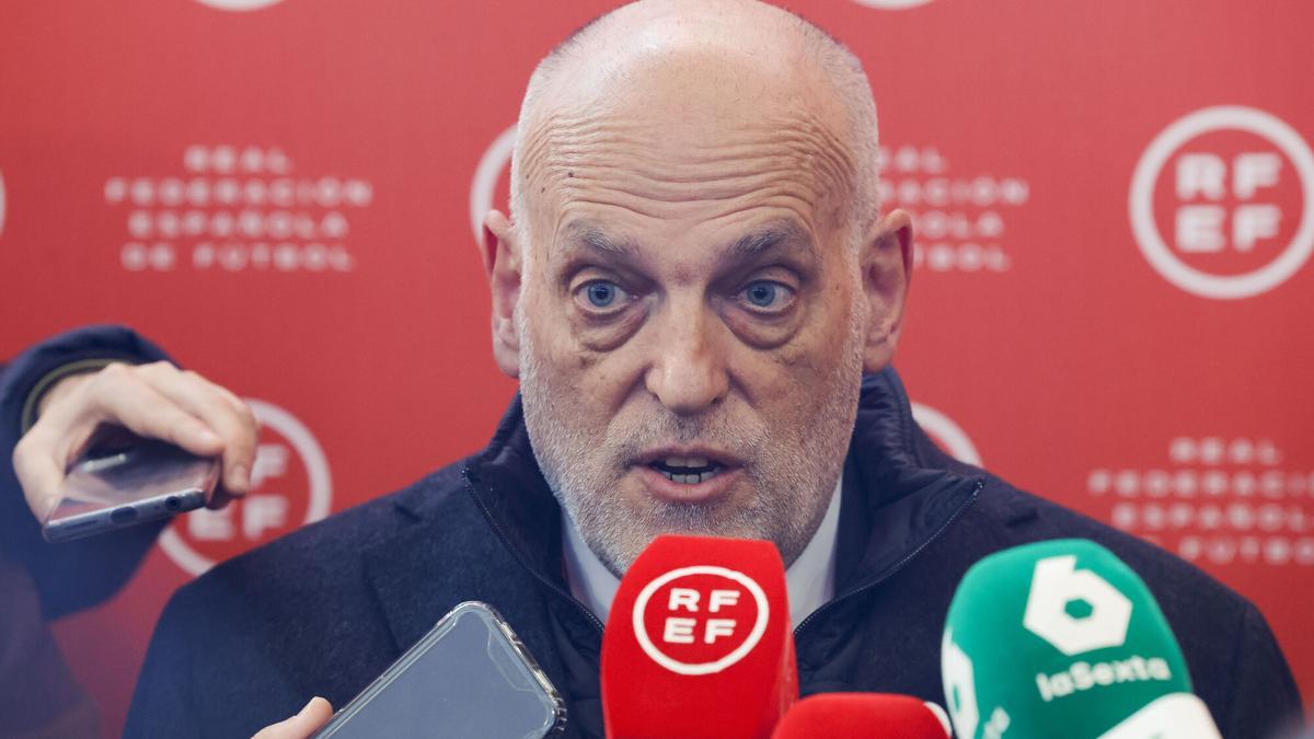 Real Madrid | Tebas: "¿Vinicius? Creo que se quedará, pero si se va, ya vendrán otros"