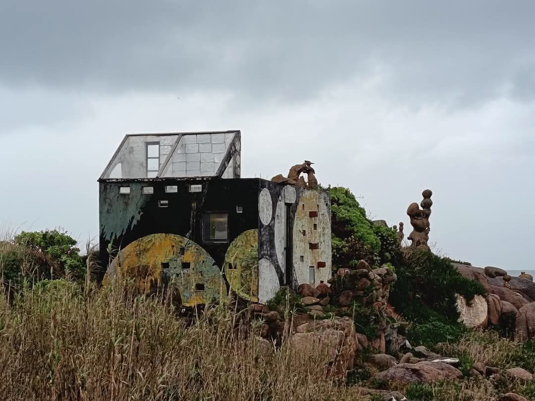 CAMARIÑAS MAN | Buscan mans voluntarias para limpar a Casa de Man de ...