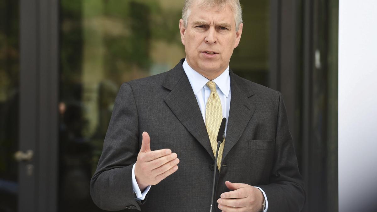 El príncipe Andrés planea lanzar su autobiografía