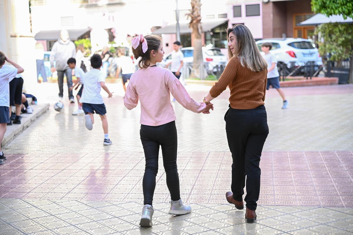 Gabriela, de 11 años, que sufre autismo severo, es derivada a La Fe ...