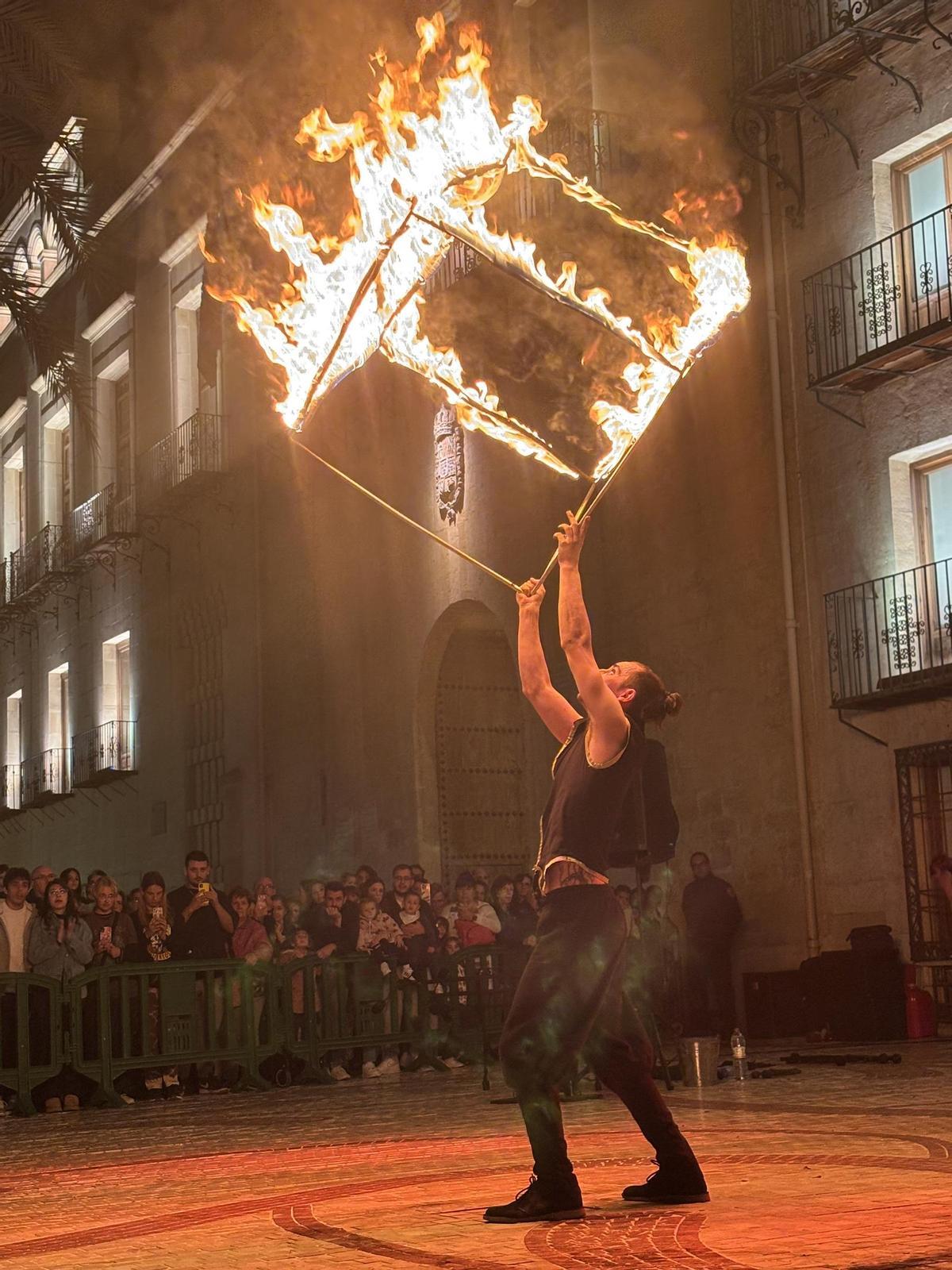Elche trasladó a la Edad Media a 165.000 personas