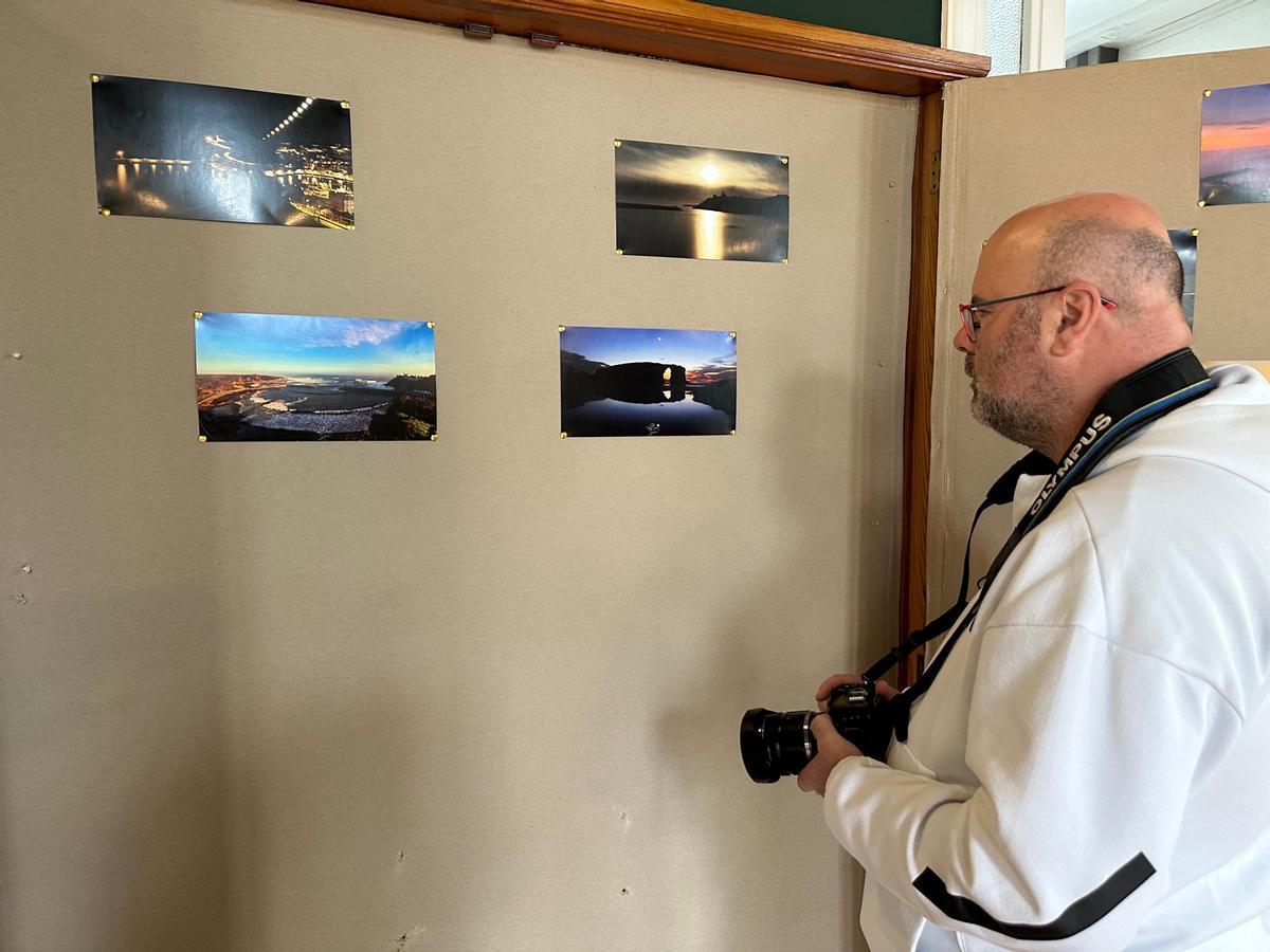 En imágenes: la exposición de fotografías de Raúl García, en Luarca