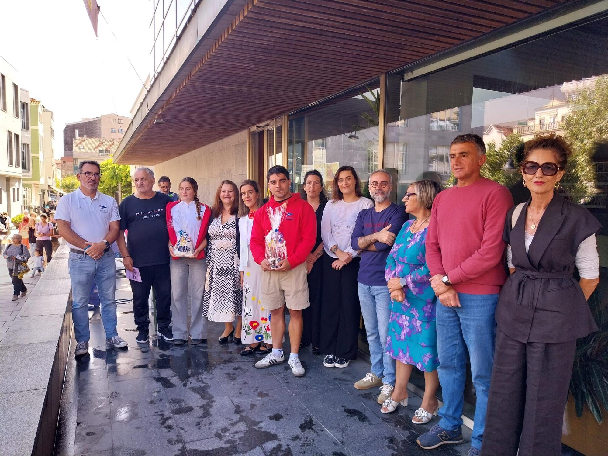 Homenaje en Cangas a Lindia Pousa y Pablo Graña