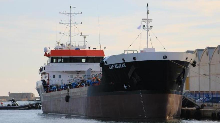 Santa Cruz Contamination | Marine Pollution Plan Activated in Tenerife ...