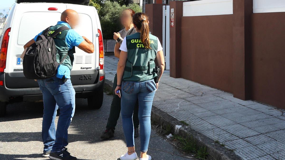 Al menos un detenido en una operación contra el tráfico de drogas en Arousa