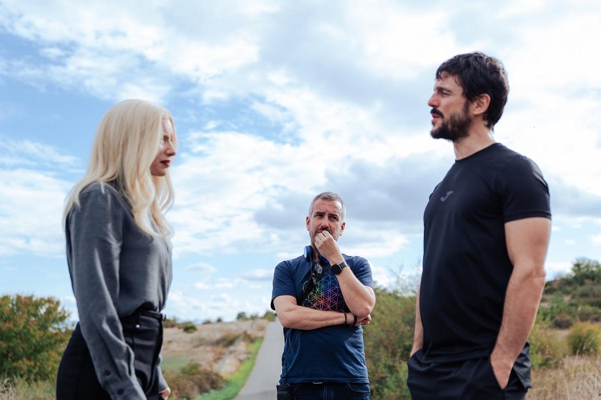 Alejo Sauras y Maggie Civantos protagonizan "Kraken", el filme de ...