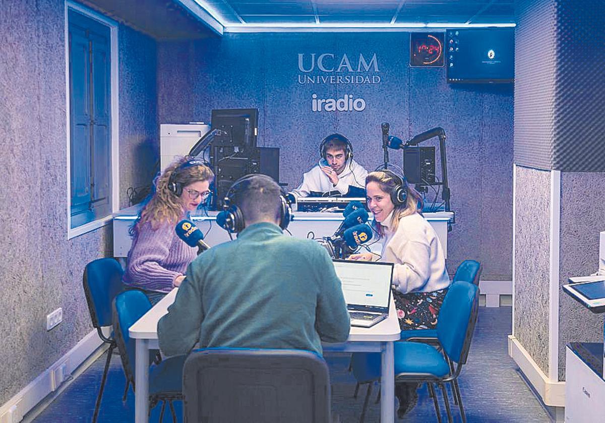 UCAM, la universidad comprometida con sus estudiantes