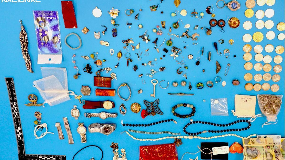 SUCESOS EN MALLORCA / Detenidos dos menores por robar en tres ...