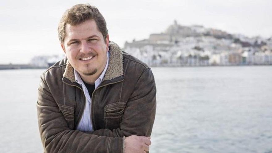 Ben Clark recita hoy sus poemas en la Casa Bardín