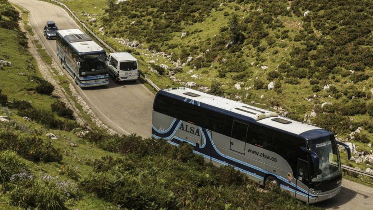 Las nuevas restricciones de acceso a los Lagos de Covadonga entran en ...