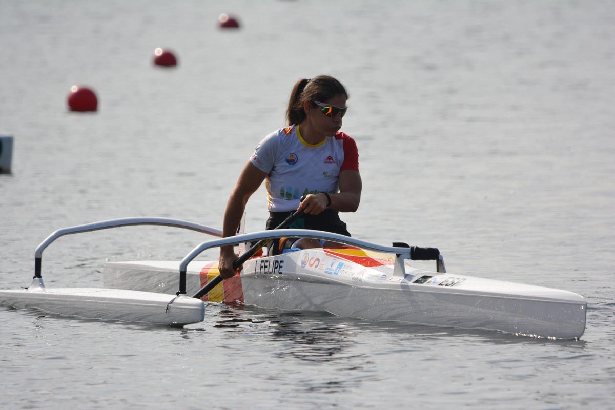 ESTEFANÍA FERNÁNDEZ CAMPEONA PIRAGUA | La extremeña Estefanía Fernández ...