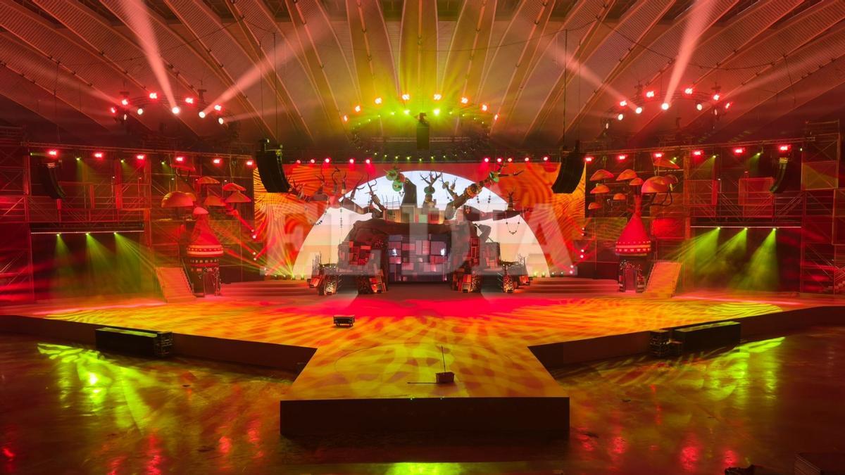 GALA DE LA REINA DE SANTA CRUZ 2025 | El rap cubano de Orishas se sube ...