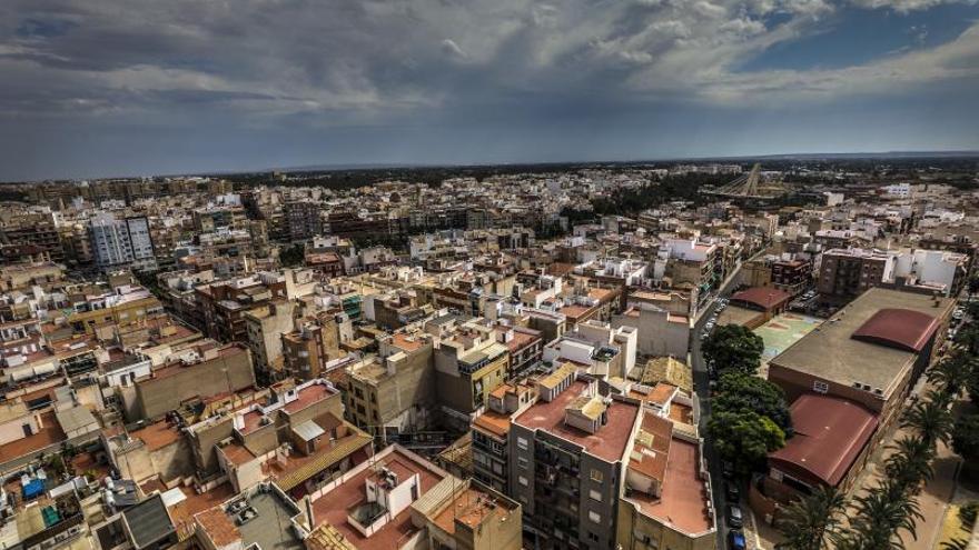 El Ayuntamiento de Elche registra 30 escrituras diarias por ...