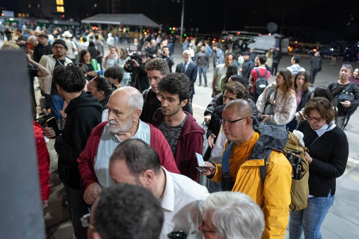 Barcelona sufre el gran apagón hasta la madrugada