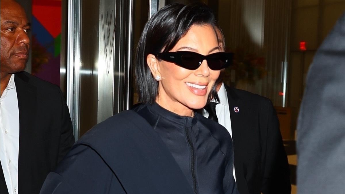 KRIS JENNER FONDO DE PANTALLA | El divertidísimo momento de Kris Jenner y su fondo de pantalla ...