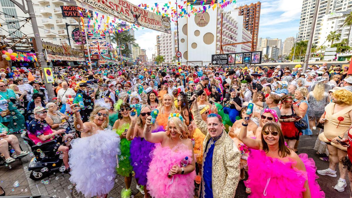 Fancy Dress Benidorm: La Fancy Dress británica multiplicará por cuatro ...