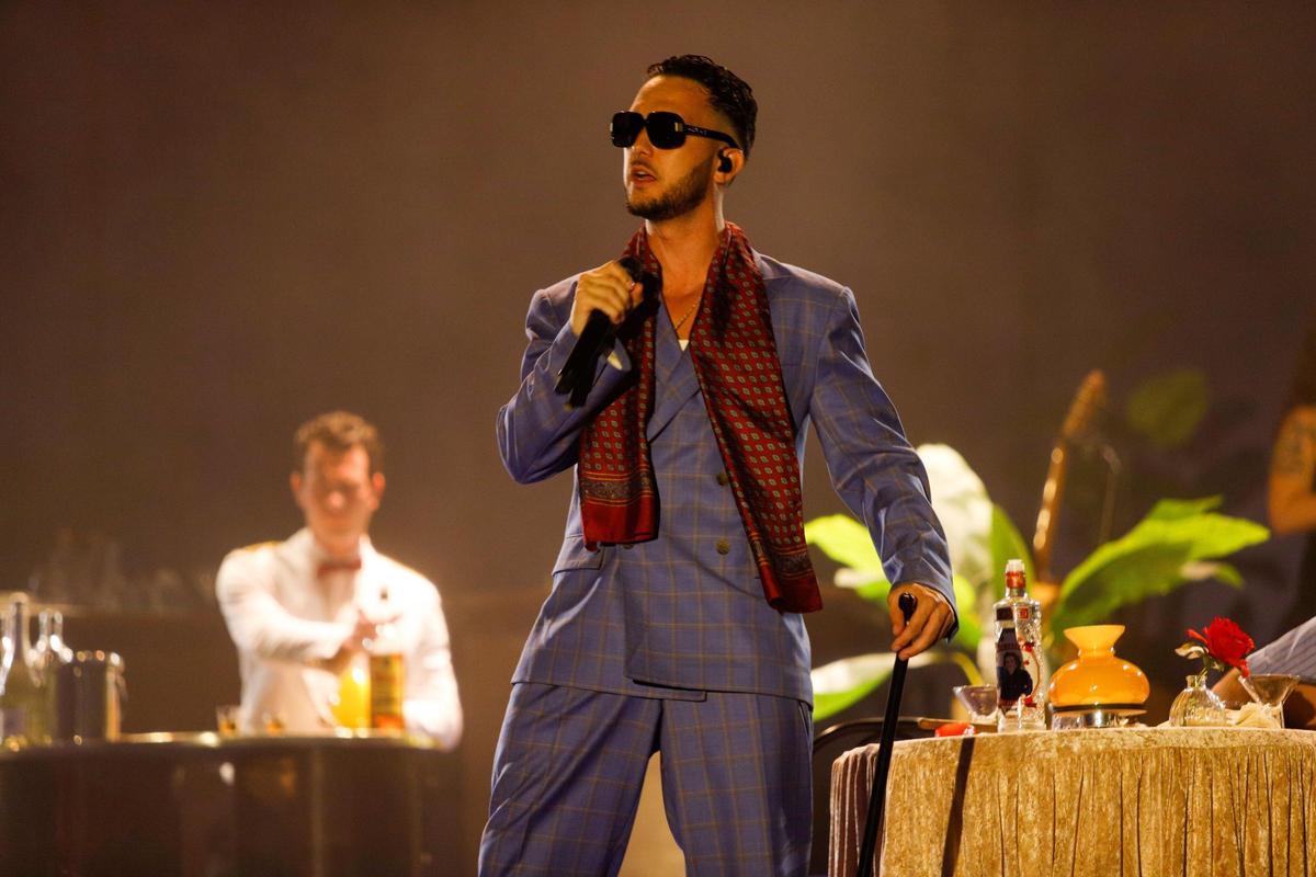 La camisa de C. Tangana y el "look" de Bad Gyal, a subasta por las ...